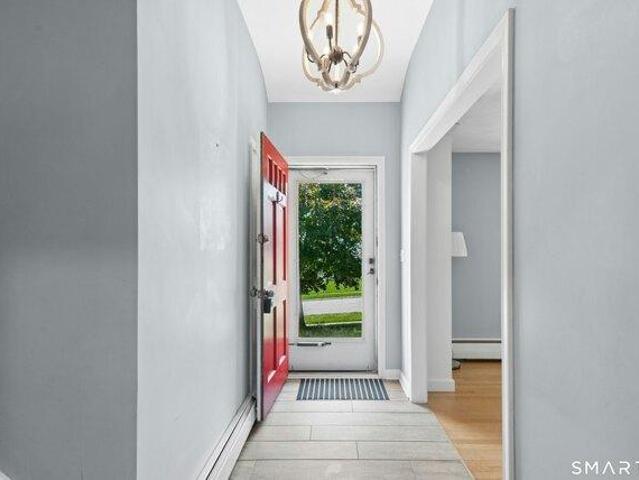 house with 3 bedroom, West Hartford CT ES103966322