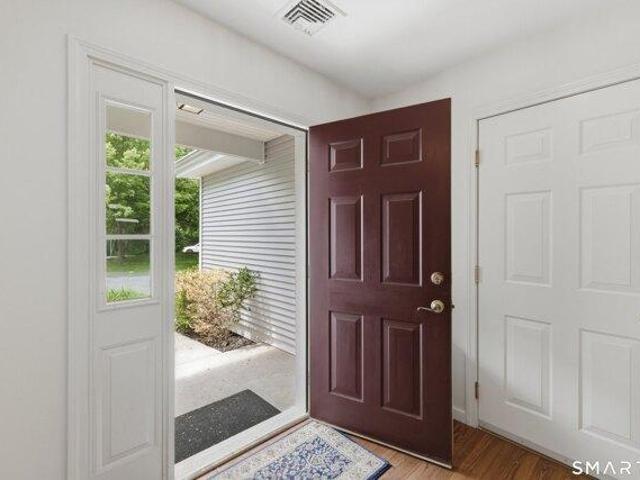 house with 3 bedroom, West Hartford CT ES103968583
