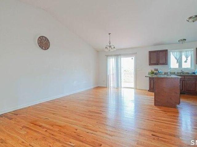 house with 3 bedroom, West Haven CT DS104374185