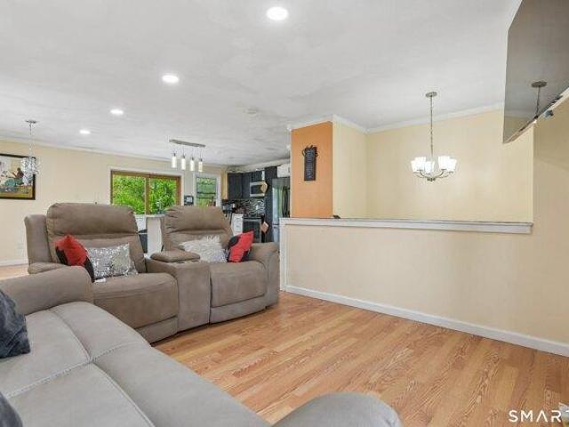 house with 3 bedroom, West Haven CT ES104295360
