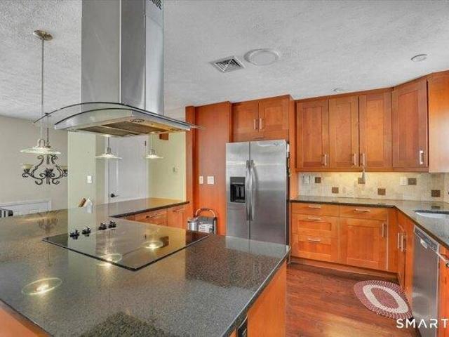 house with 3 bedroom, West Haven CT ES104295495