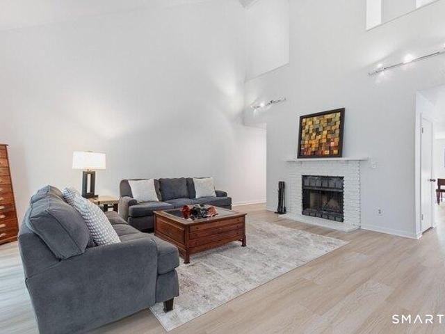 house with 3 bedroom, West Haven CT ES104296197
