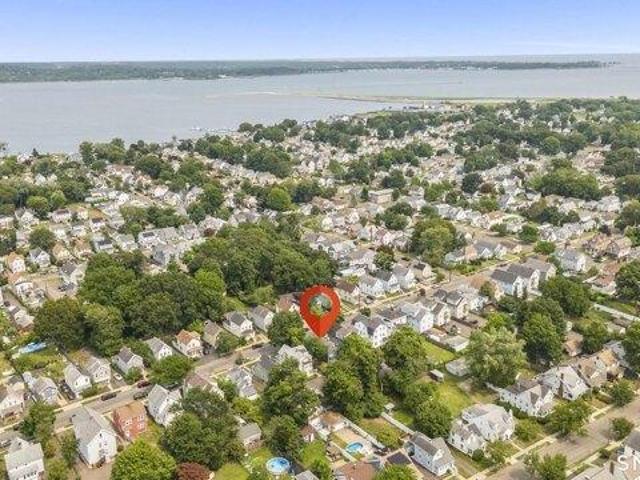 house with 3 bedroom, West Haven CT ES104297113