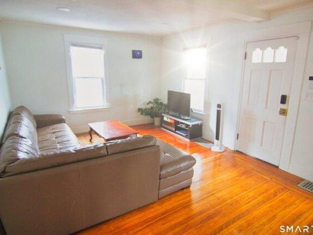 house with 3 bedroom, West Haven CT ES104329077