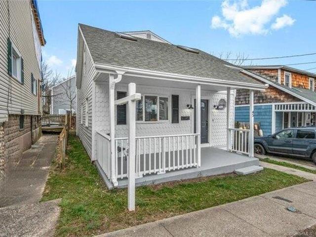 house with 3 bedroom, West Haven CT ES104332343
