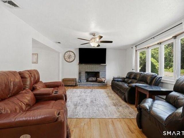 house with 3 bedroom, West Haven CT ES104352204