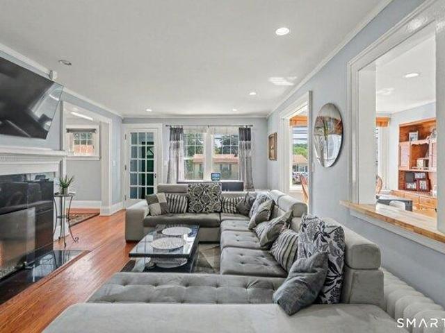 house with 3 bedroom, West Haven CT ES104375078