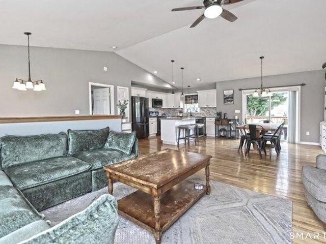 house with 3 bedroom, West Haven CT ES104443643