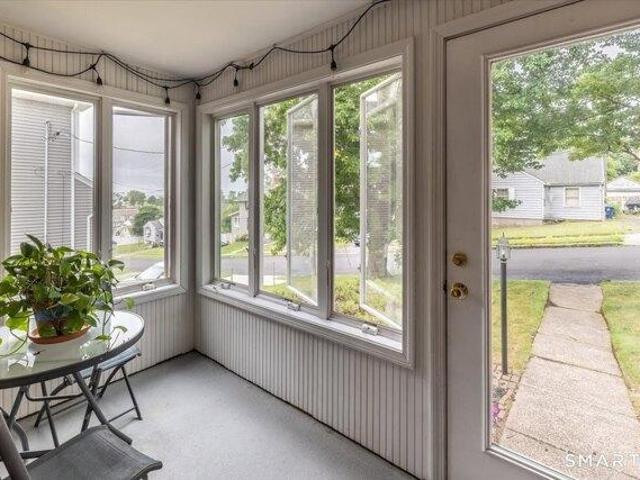 house with 3 bedroom, West Haven CT ES104482273
