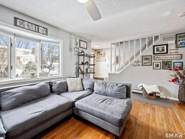 house with 3 bedroom, West Haven CT ES103099252