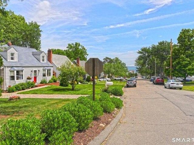 house with 3 bedroom, West Haven CT ES103186929