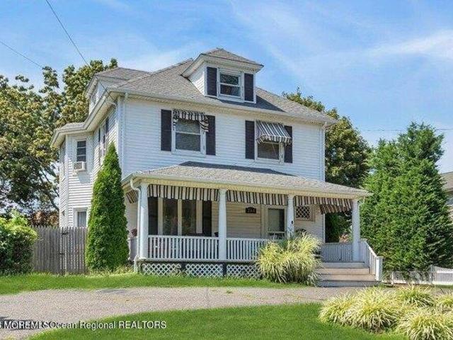 house with 3 bedroom, West Long Branch NJ DLS101747330