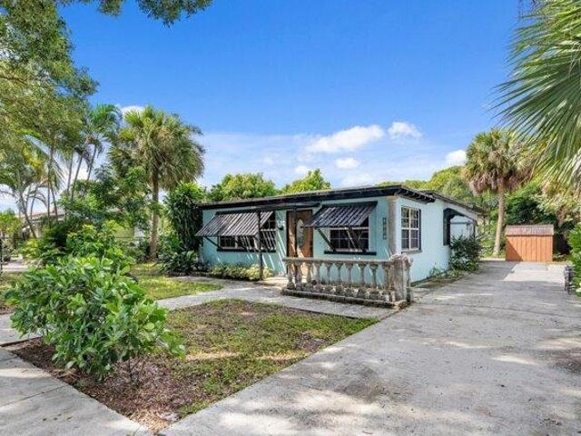 house with 3 bedroom, West Palm Beach FL ES104898855