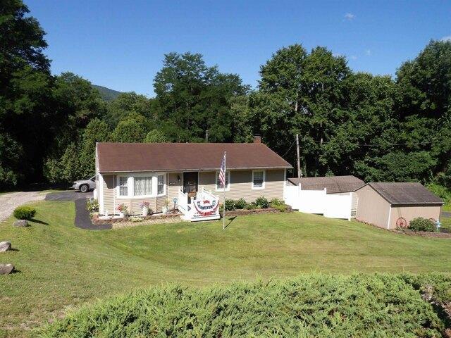 house with 3 bedroom, West Rutland VT DS104333158
