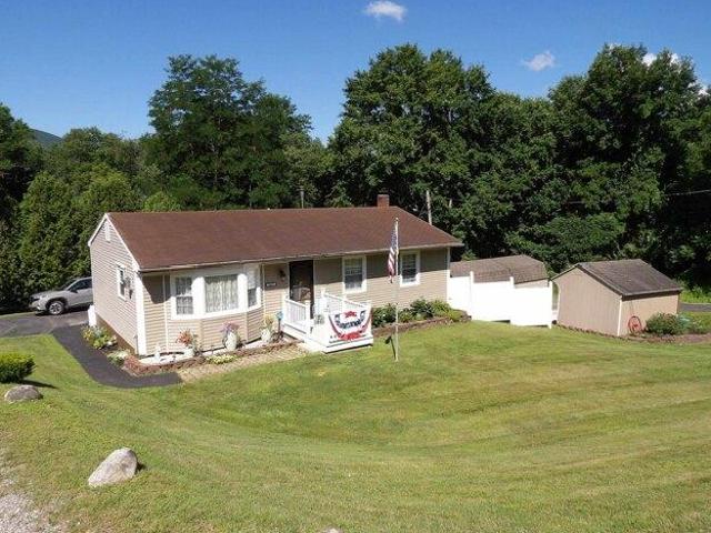 house with 3 bedroom, West Rutland VT ES104808708