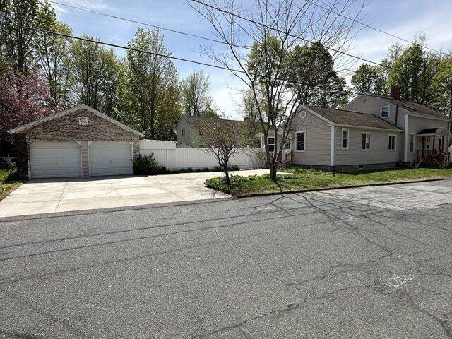 house with 3 bedroom, West Springfield MA DLS103127625
