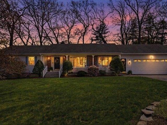 house with 3 bedroom, West Springfield MA DS103125968
