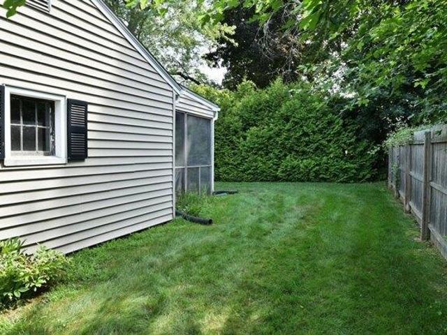 house with 3 bedroom, West Springfield MA ES105080962