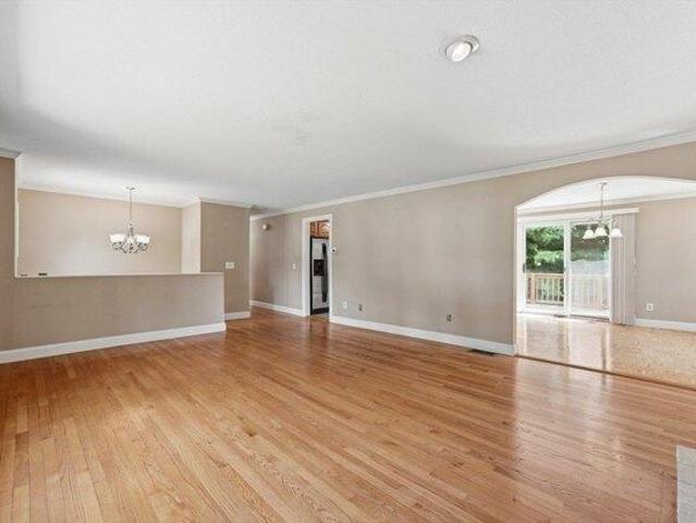 house with 3 bedroom, West Springfield MA ES105081329