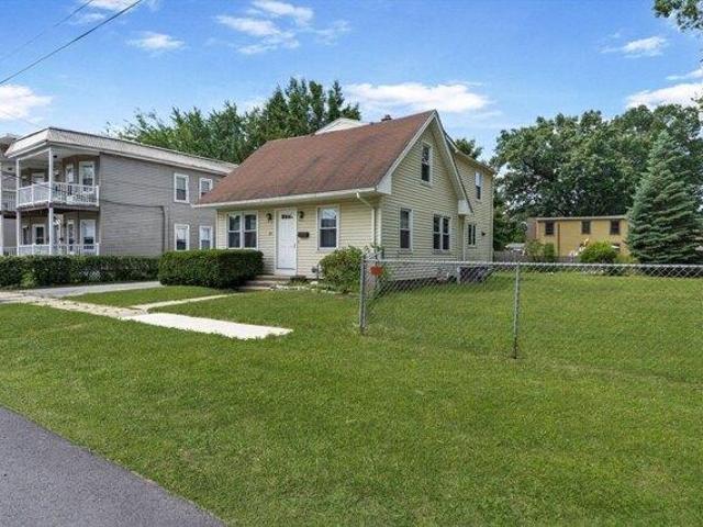 house with 3 bedroom, West Springfield MA ES105193608