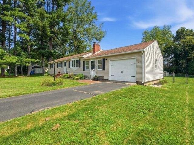 house with 3 bedroom, West Springfield MA ES105232947