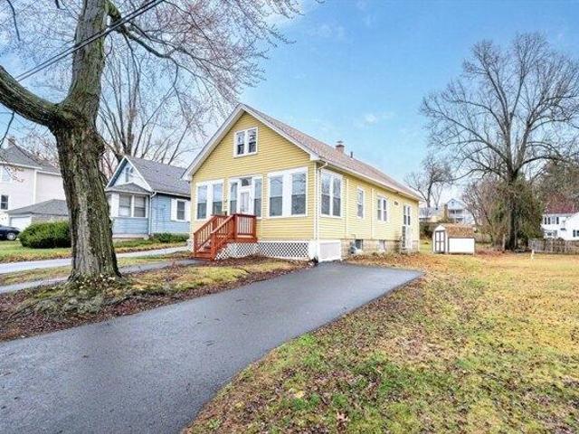 house with 3 bedroom, West Springfield MA ES103444636