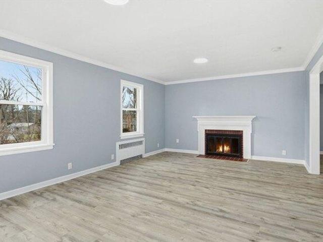 house with 3 bedroom, West Springfield MA ES103620392