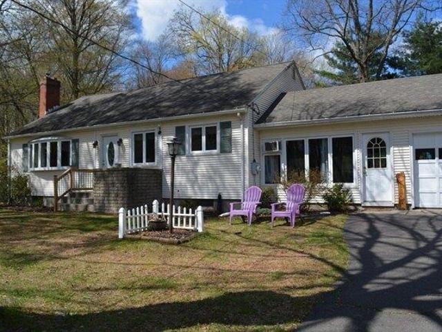 house with 3 bedroom, West Springfield MA ES103930613