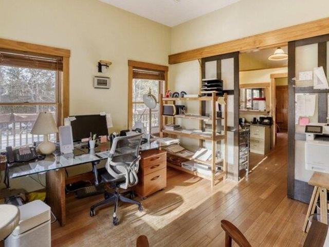house with 3 bedroom, West Tisbury MA DLS102594995