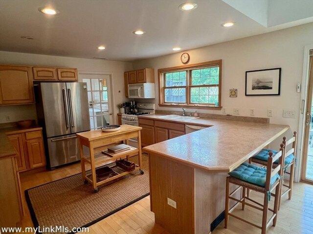 house with 3 bedroom, West Tisbury MA ES103664319