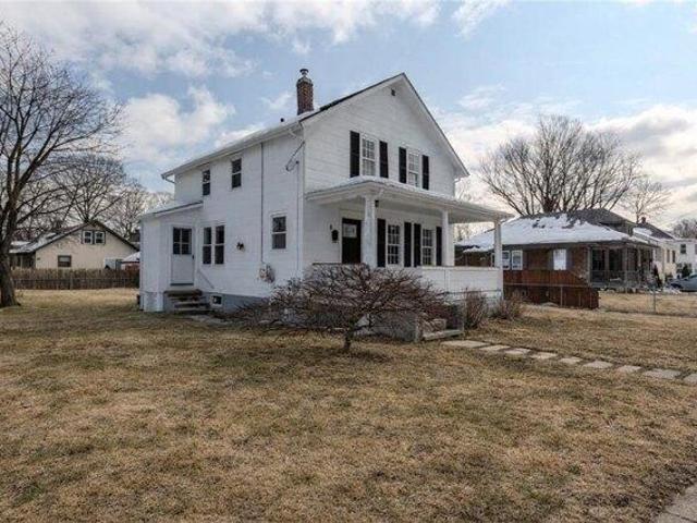 house with 3 bedroom, West Warwick RI DS101801552