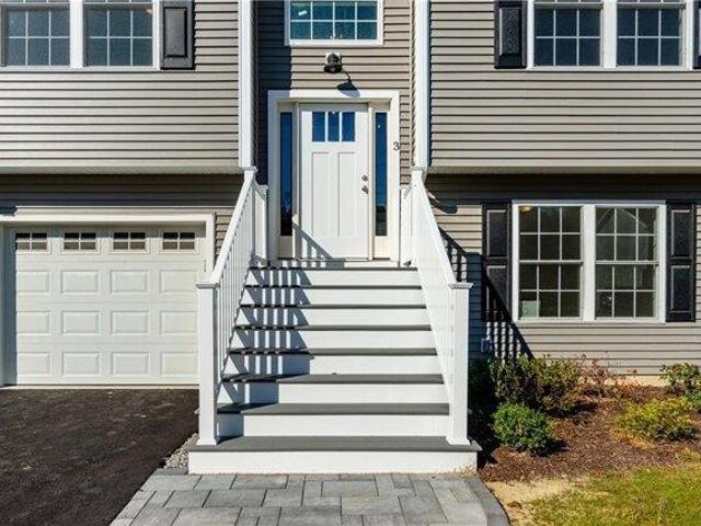 house with 3 bedroom, West Warwick RI DS102025817