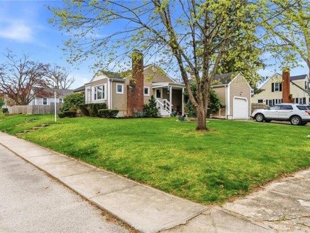 house with 3 bedroom, West Warwick RI DS102371129