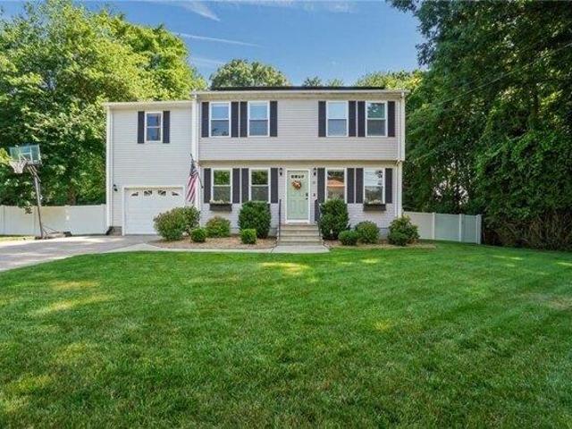 house with 3 bedroom, West Warwick RI DS104152122