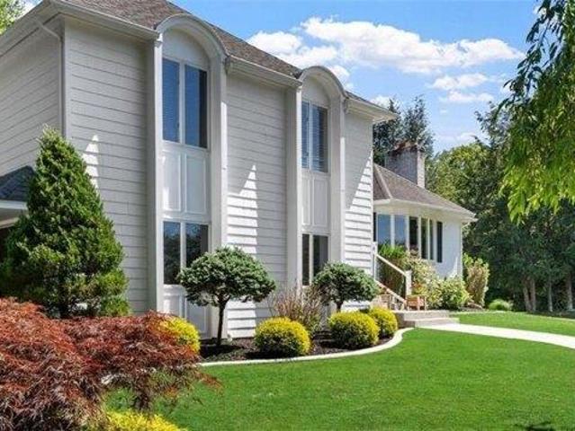 house with 3 bedroom, West Warwick RI ES103434707