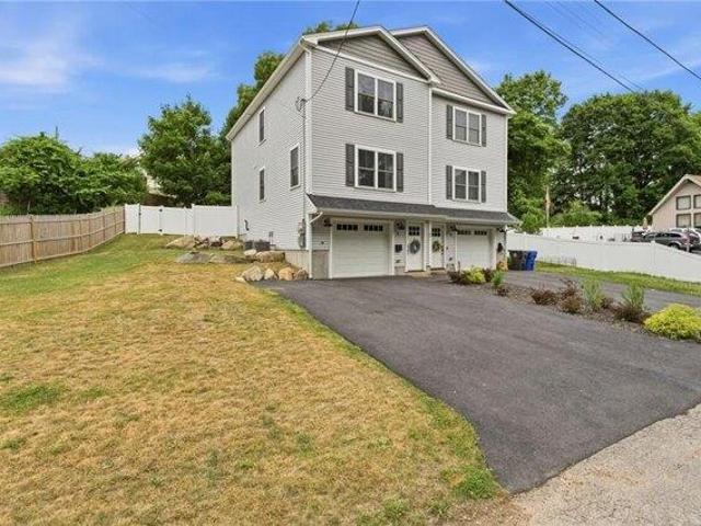 house with 3 bedroom, West Warwick RI ES103625130
