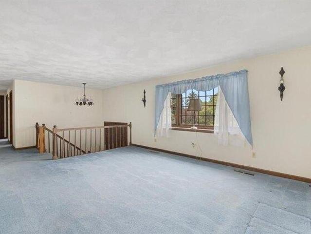 house with 3 bedroom, West Warwick RI ES105112869