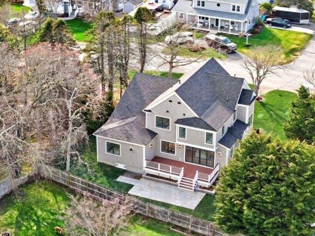 house with 3 bedroom, West Yarmouth MA DLS102476128