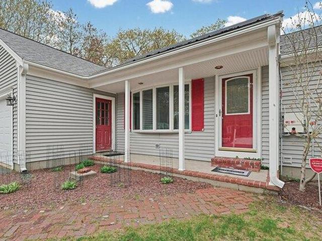 house with 3 bedroom, West Yarmouth MA DS103186058