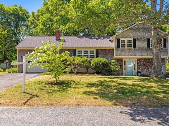 house with 3 bedroom, West Yarmouth MA DS103849505