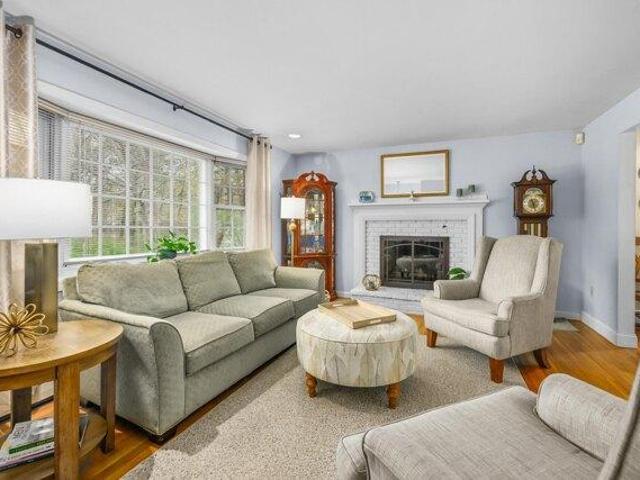 house with 3 bedroom, West Yarmouth MA ES104299807