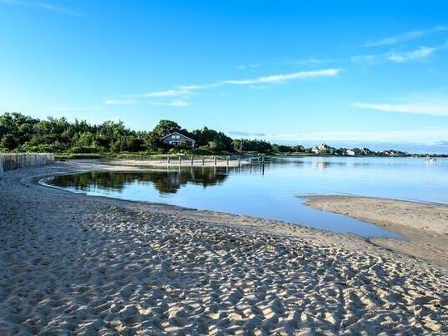 house with 3 bedroom, West Yarmouth MA ES104512581