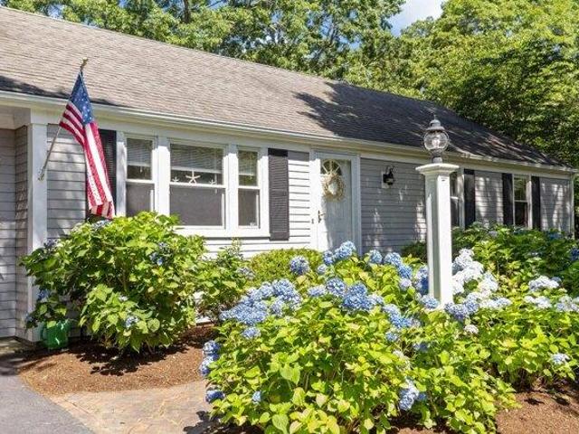 house with 3 bedroom, West Yarmouth MA ES104830861