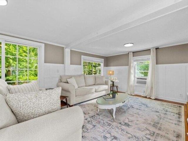 house with 3 bedroom, Westborough MA ES104191407