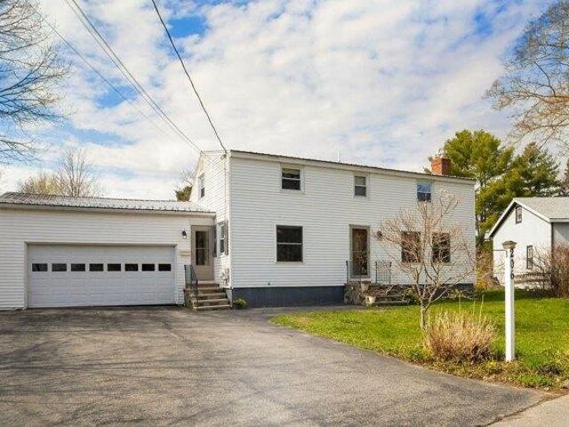 house with 3 bedroom, Westbrook ME DLS102593441