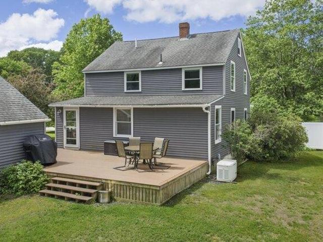 house with 3 bedroom, Westbrook ME DLS103037324
