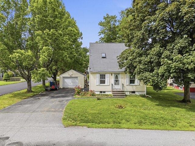 house with 3 bedroom, Westbrook ME DS103929878