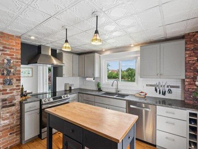 house with 3 bedroom, Westbrook ME DS104191946