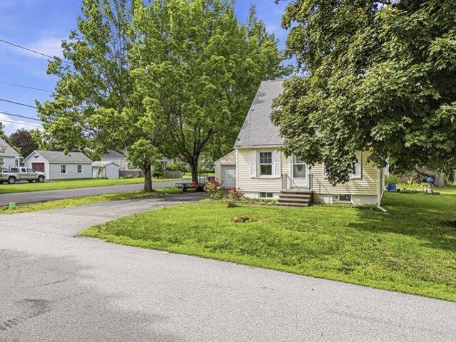 house with 3 bedroom, Westbrook ME ES104543365