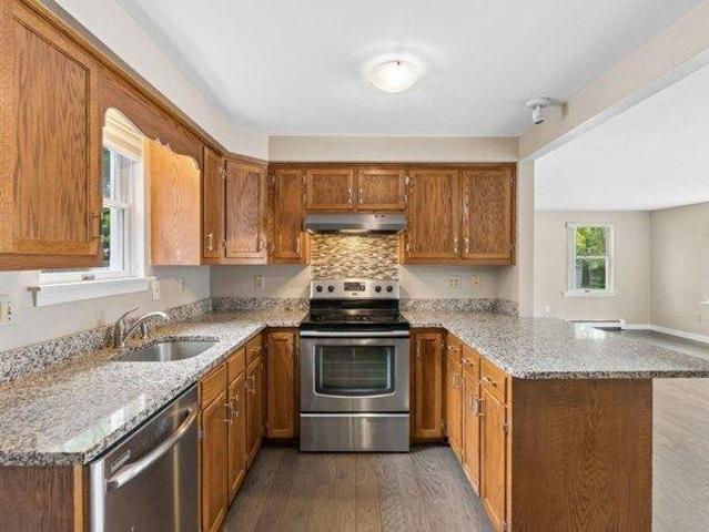 house with 3 bedroom, Westbrook ME ES104570132
